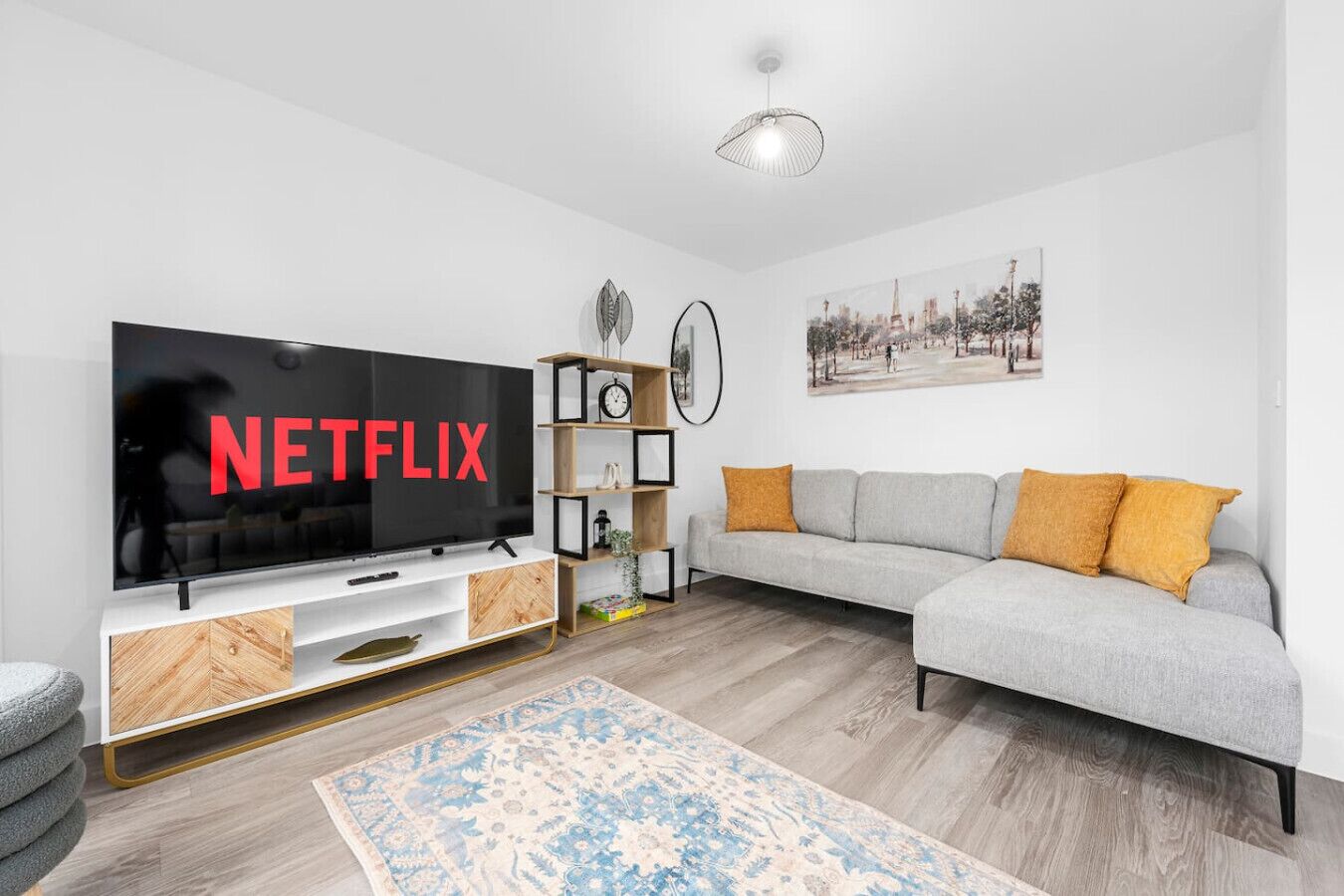 Luxurious Stylish: Modern Home - Oldham