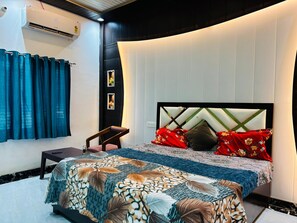 Secretária, secretária adequada para computadores portáteis