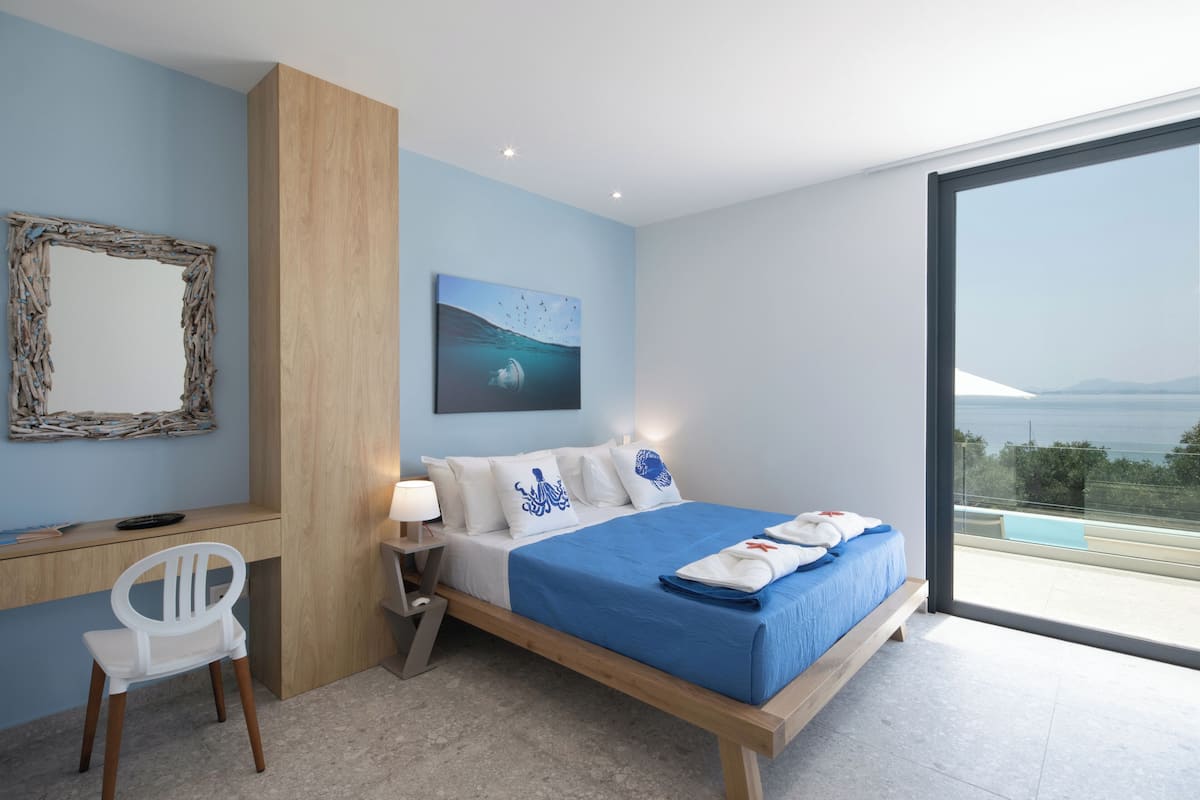 Vila família, vista para a piscina | Cofres nos quartos, cortinas blackout, quartos à prova de som