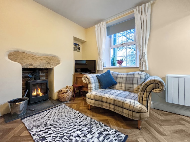 2 Bedroom Accommodation In Loftus - Staithes