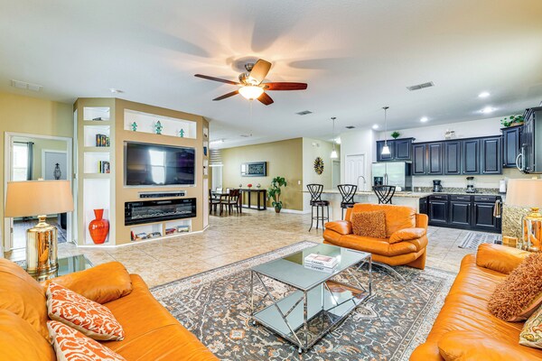 Dixon's Oasis Resort Home With Private Pool - Davenport, FL