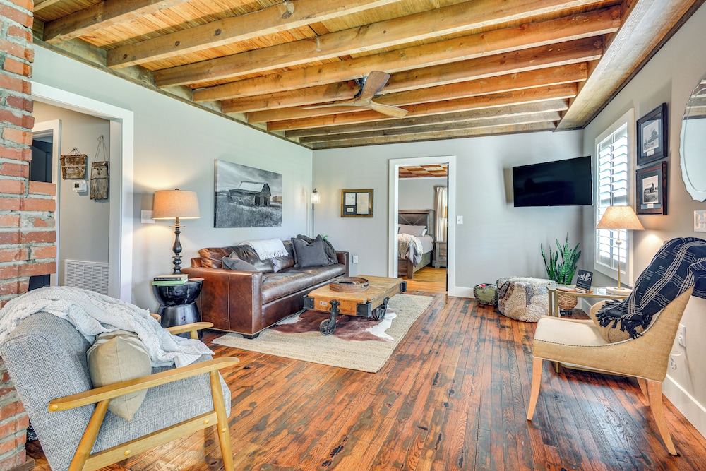 Cozy Cottage: Nature-filled Winston-salem Retreat! - North Carolina