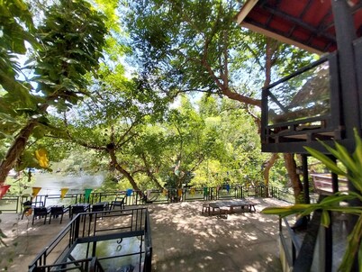 Bamboo River House Kaeng Krachan