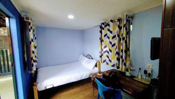 Quarto Individual Standard | Wi-fi grátis, roupa de cama fornecida