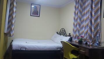 Quarto Duplo Standard | Wi-fi grátis, roupa de cama fornecida