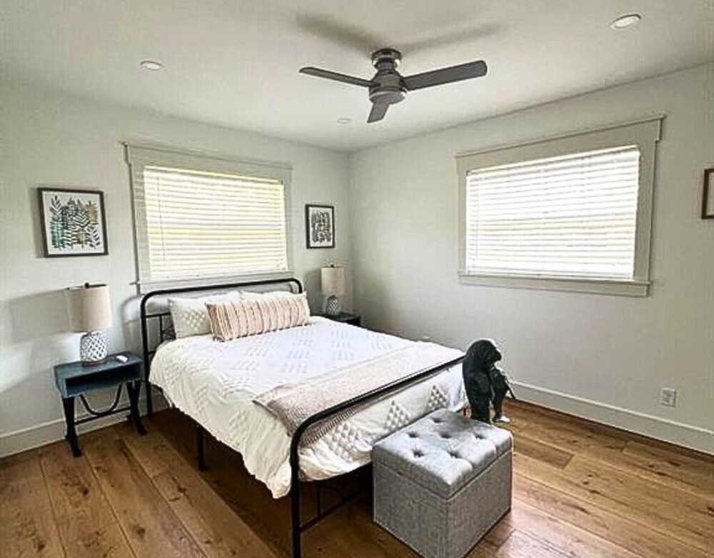 Fabulous 2-bedroom waterfront house on Canal in Crystal River ...