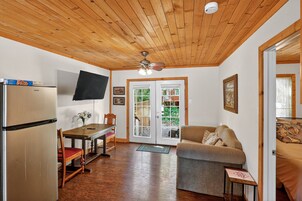 Quarto, 1 quarto | Sala de estar | Smart TV 