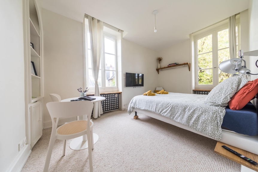 Villa Chadourne - Lilith Room - Brive-la-Gaillarde