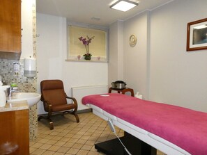Sauna seca, banheira de hidromassagem, sauna a vapor