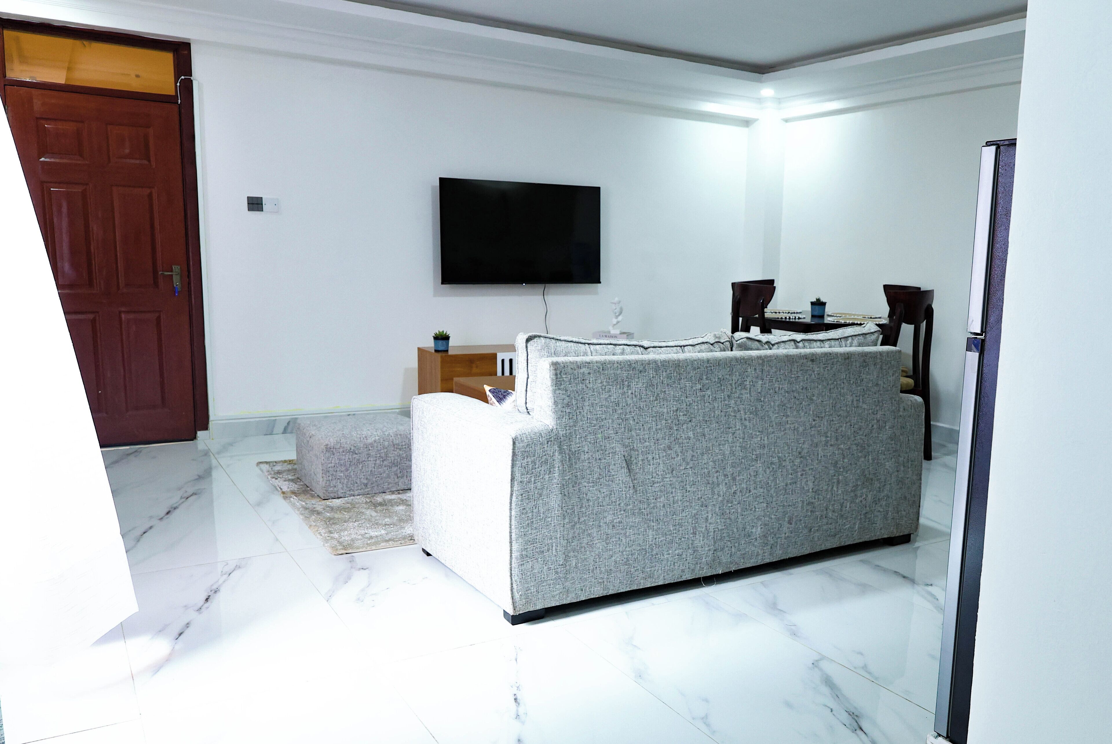 Business-luxe By The Lake - Kisumu