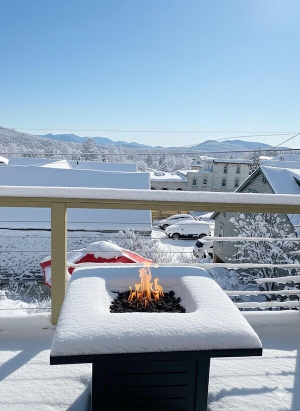 Central Lake Placid Mountain Views - Lake Placid, NY