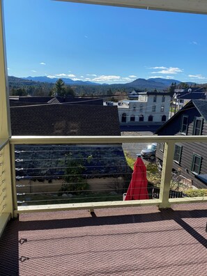 Apartamento Superior, aceitam-se animais de estimação, vista para a montanha | Terraço/pátio interior