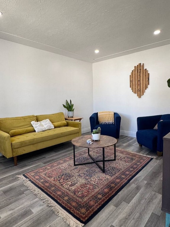 Eclectic Old East 3bd In Entertainment District - Belmont, Canadà