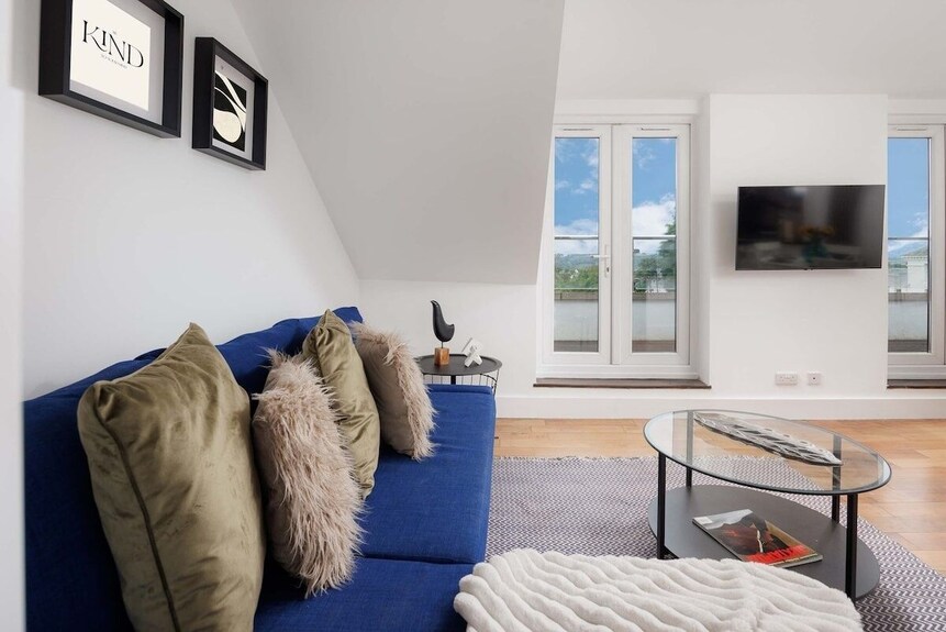 Stunning Penthouse Sea View Apmt - Free Parking - Plymouth