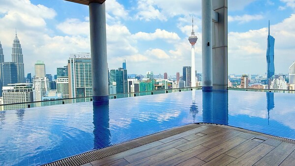 The Colony By Infinitum Flixses - Setapak