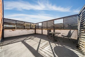 Apartamento, 3 quartos | Varanda