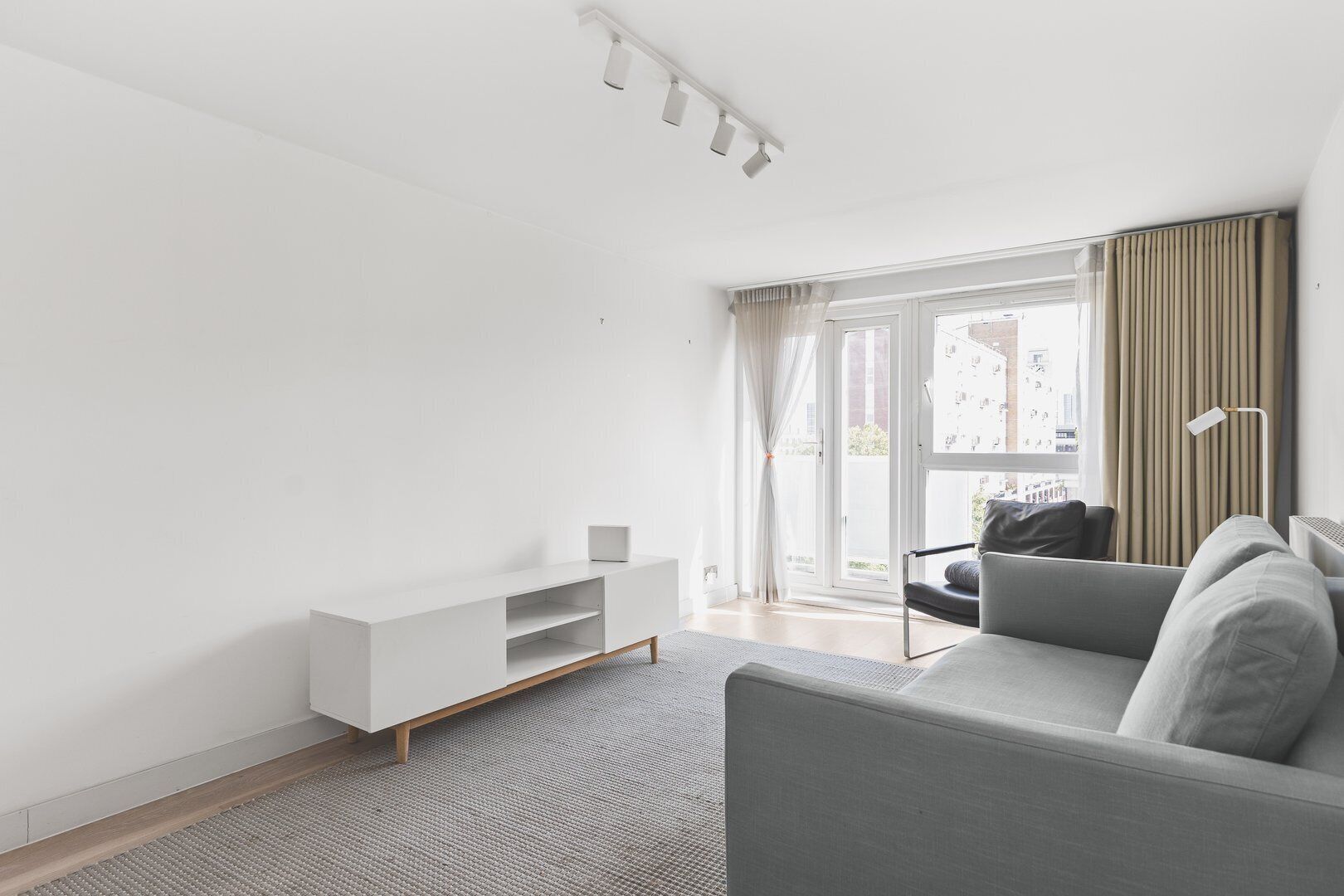 Cozy Belgravia Base - Walk To Victoria/sloane - Chelsea