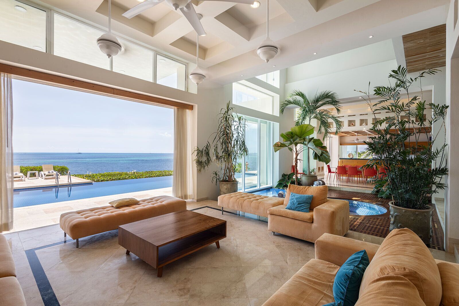 Punta Sam, Spacious 6br Beachfront Villa In Cancún With Private Pool & Jacuzzi - Isla Mujeres