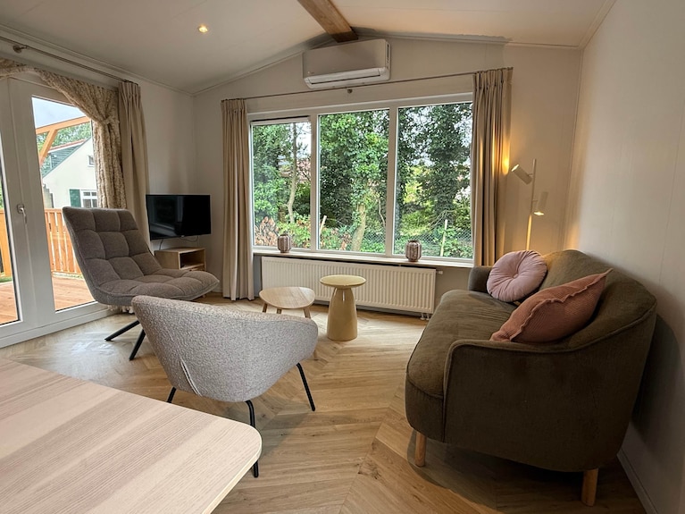 Luxe Chalet Met Ruime Veranda & Airco, Vlak Bij Toverland - Venlo