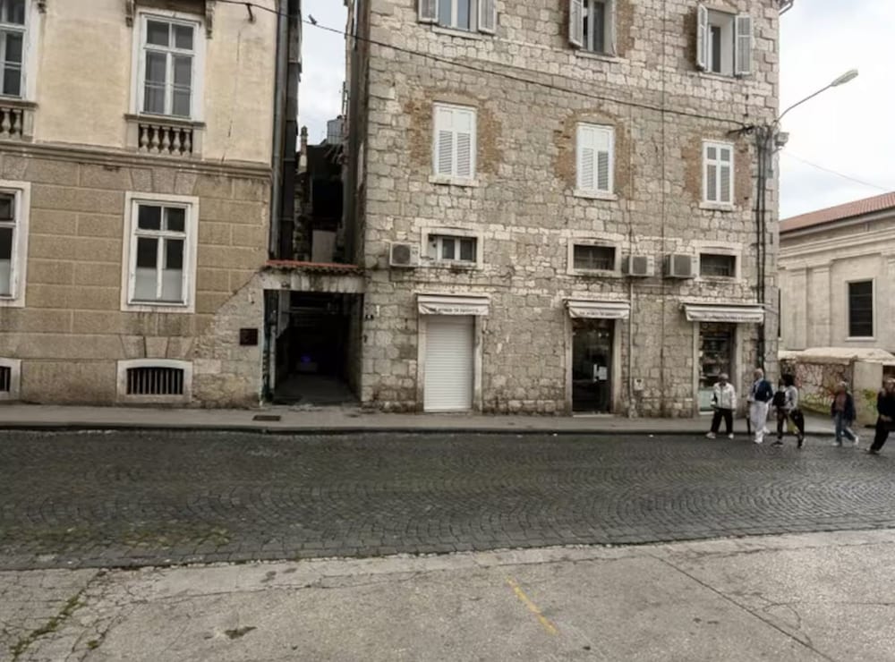 Silver Gate Rooms-diocletian's Palace - Split