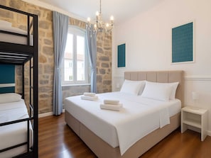 Quarto Quádruplo (Quardruple Room) | 7 quartos 