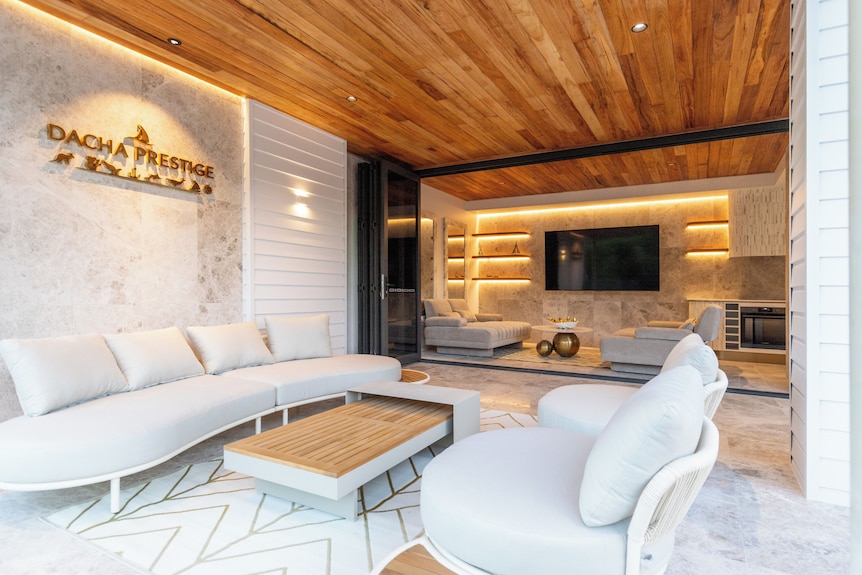 Brand New! Dacha Prestige - Unrivaled Opulence - Picnic Bay