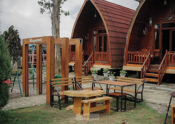 Omah Lumbung Nexura Escapes - Dieng