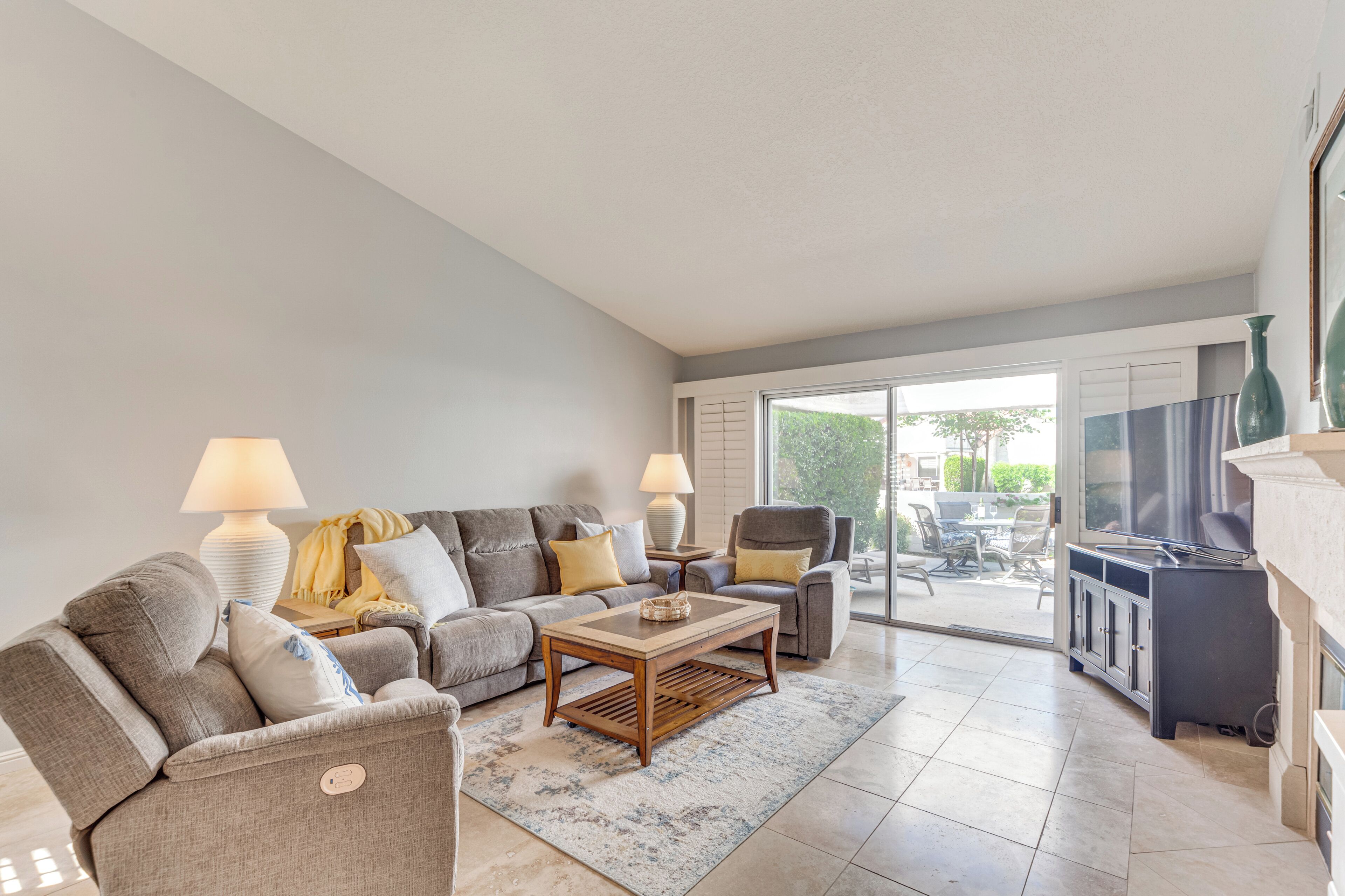 In Golf Course Community: Palm Desert Escape! - Palm Desert, CA