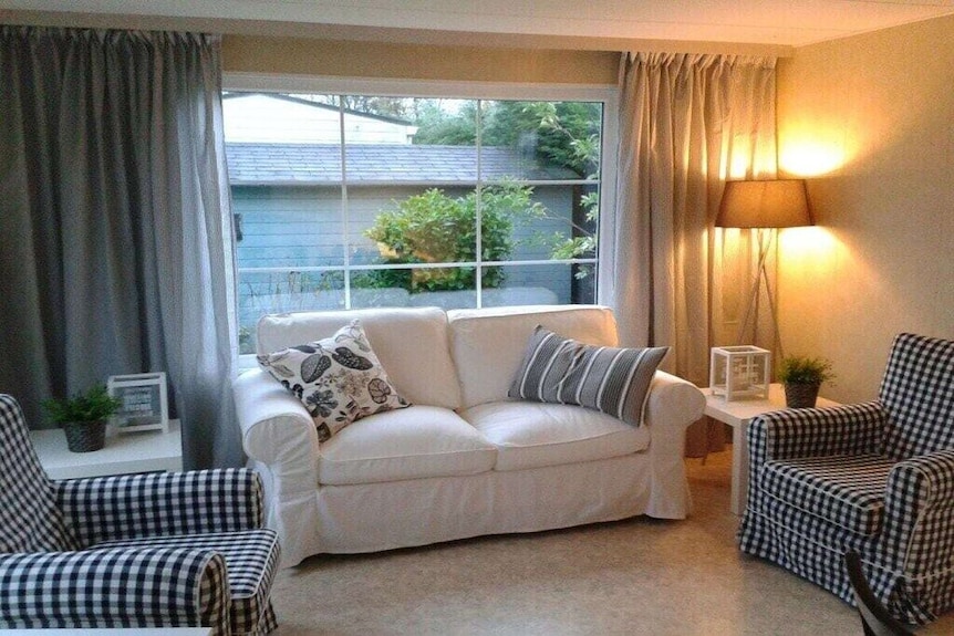 Hut In Baarland With Swimming Pool - Zeeland