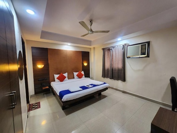 Quarto casal premium, sacada, vista para a cidade | Wi-Fi de cortesia