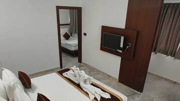 Quarto casal luxo, vista para a montanha | Wi-Fi de cortesia