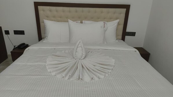 Quarto casal luxo, vista para a montanha | Wi-Fi de cortesia