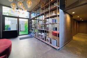 Entrada (vista interior)