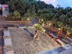 Área de recreio para crianças (ao ar livre)