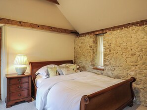 2 quartos, com decoração personalizada, com mobília individualizada 