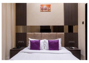 Quarto Duplo Deluxe, Vista para a cidade | Wi-fi grátis