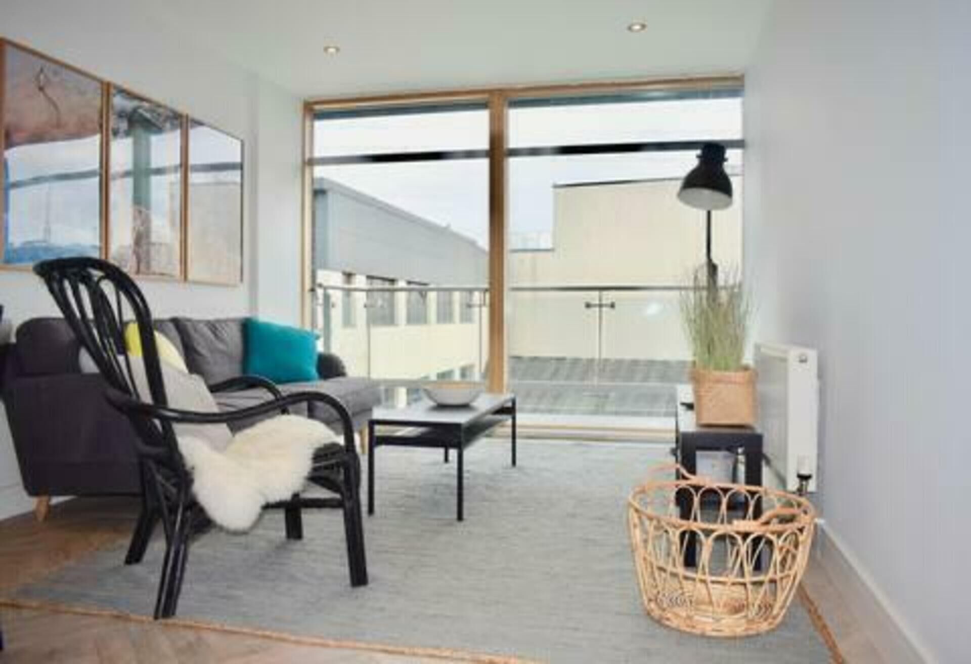 2 Bed Bright And Modern Flat In The City Centre - Dublin