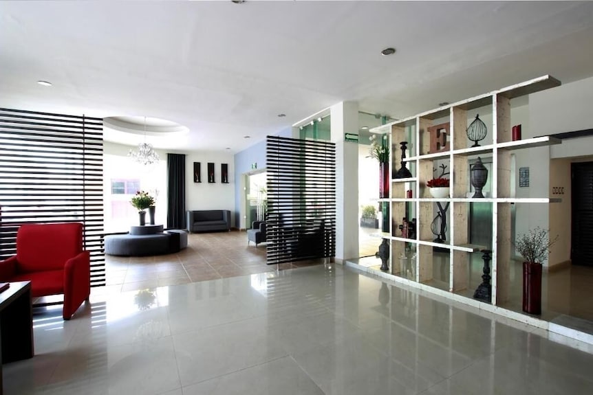 Mérida Getaway: Superior King Room With Outdoor Pool, Wifi & Relaxing Terrace - Yucatan