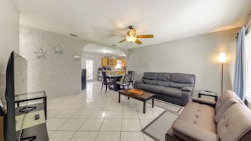 Casa (2 Bedrooms) | Interior