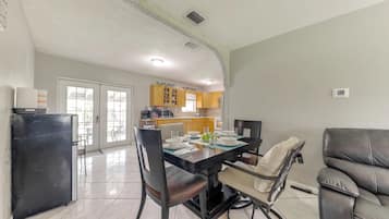 Casa (2 Bedrooms) | Interior