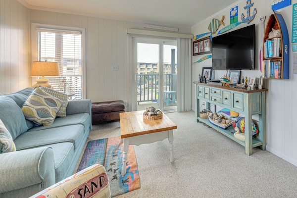 Steps To Sand! Condo W/ 2 Pools In Atlantic Beach - Harkers Island, NC