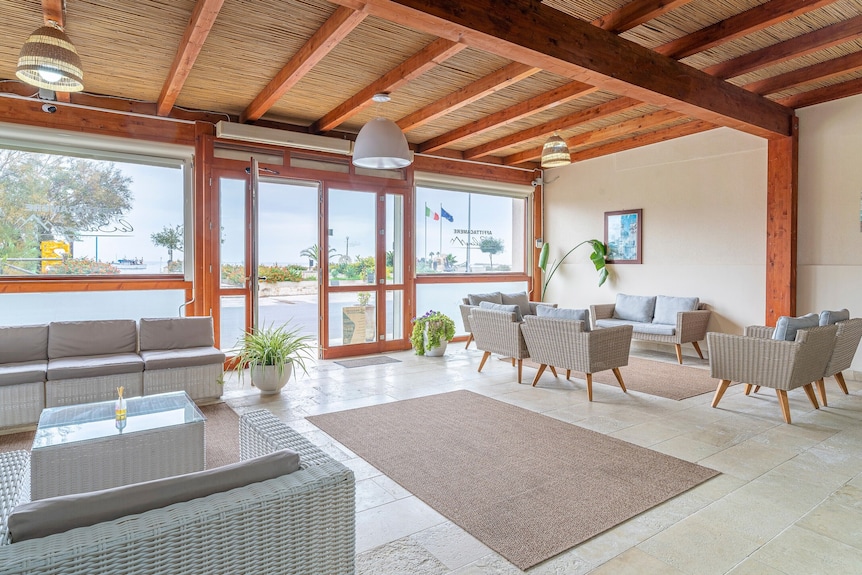 Room 106 At 'Le Saline Rooms Marzamemi' With Wi-fi And Air Conditioning - San Lorenzo