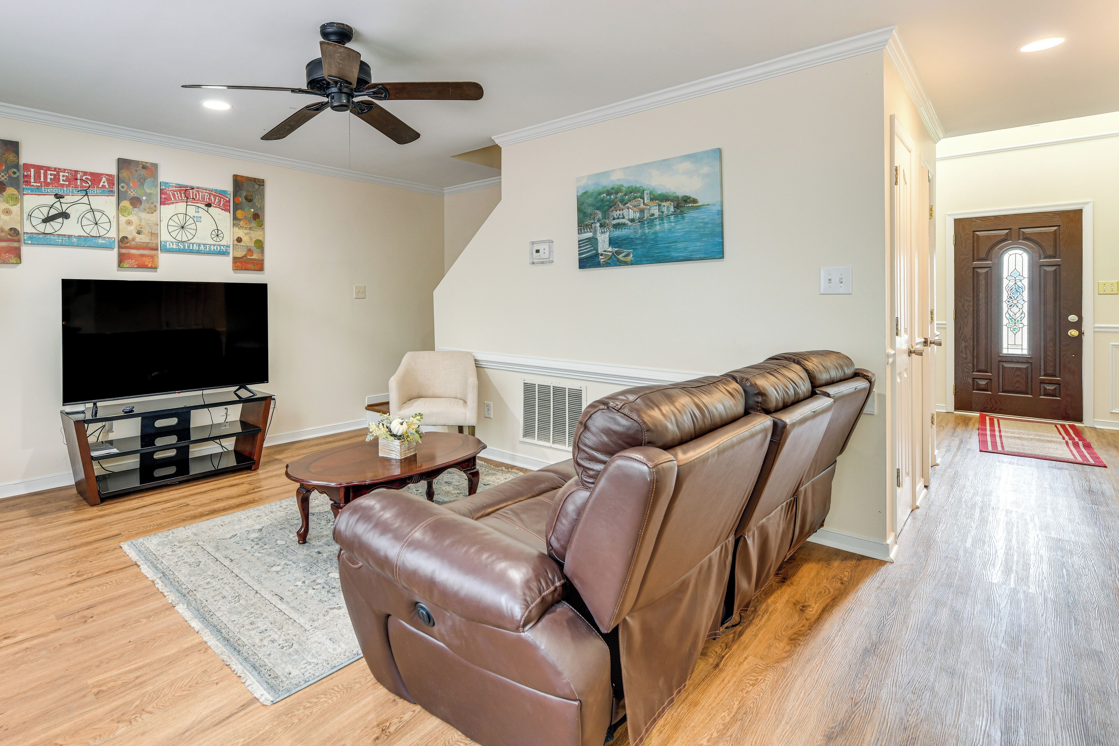 Classic Colonial Home W/ Private Yard In Richmond! - Chesterfield, VA