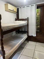 Dormitório Partilhado Básico, lanai (alpendre havaiano), vista para a praia | Wi-fi grátis 