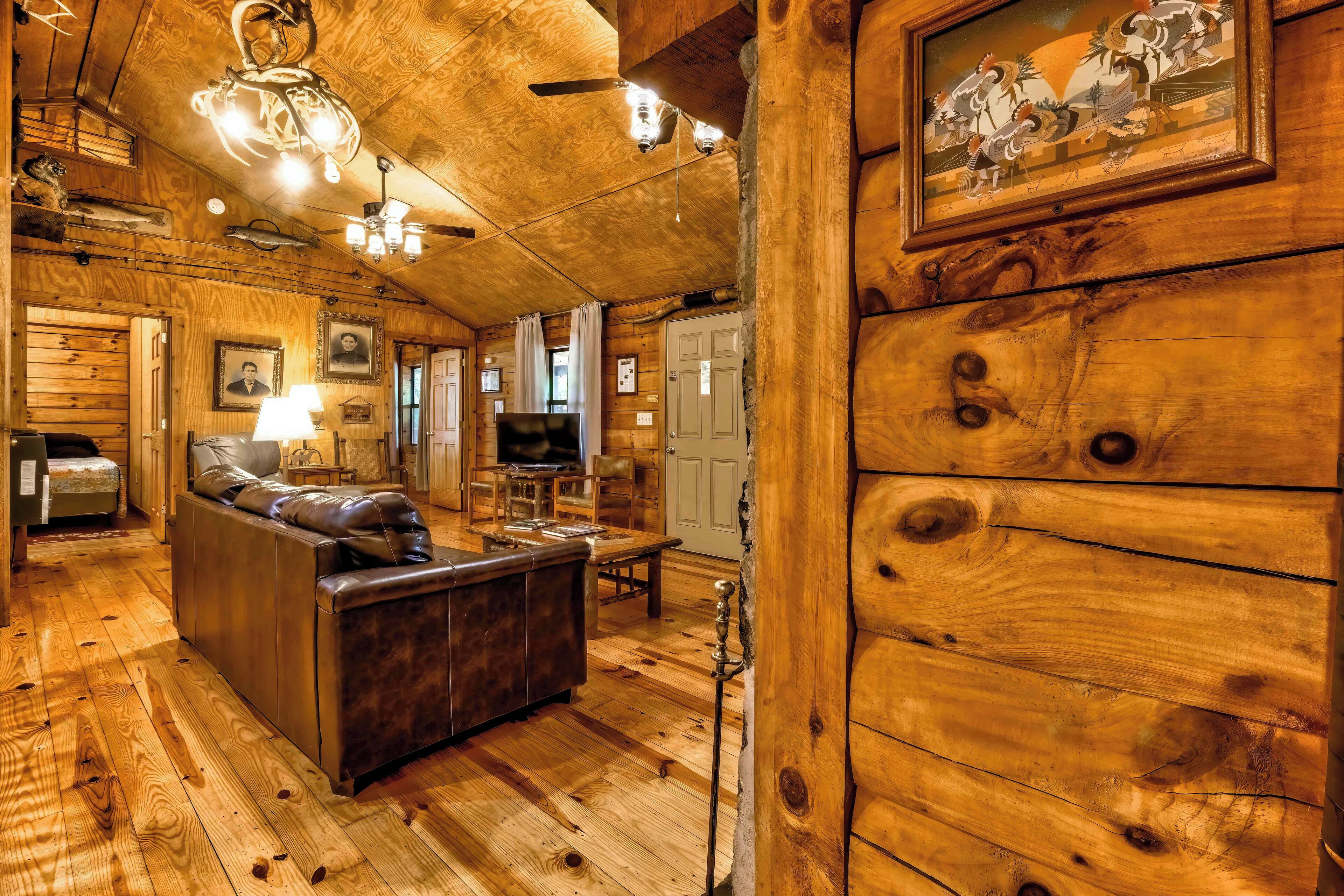 Cherokee Hunt Lodge - Cherokee, NC