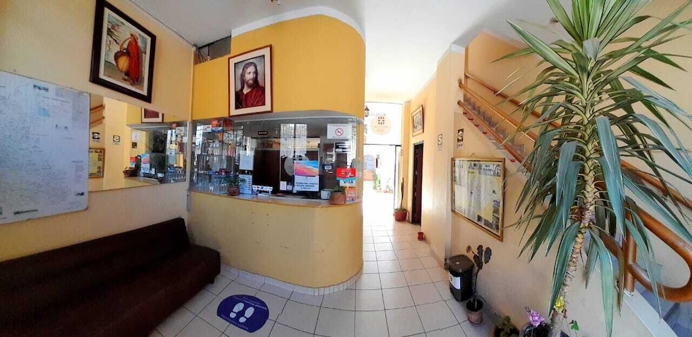 Hostal Turismo Cruz De Piedra Eirlcajama - Cajamarca