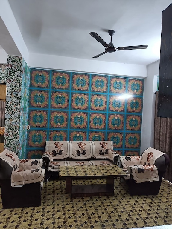 Shri Premanand Ji Niwas Sthan - ブリンダーバン