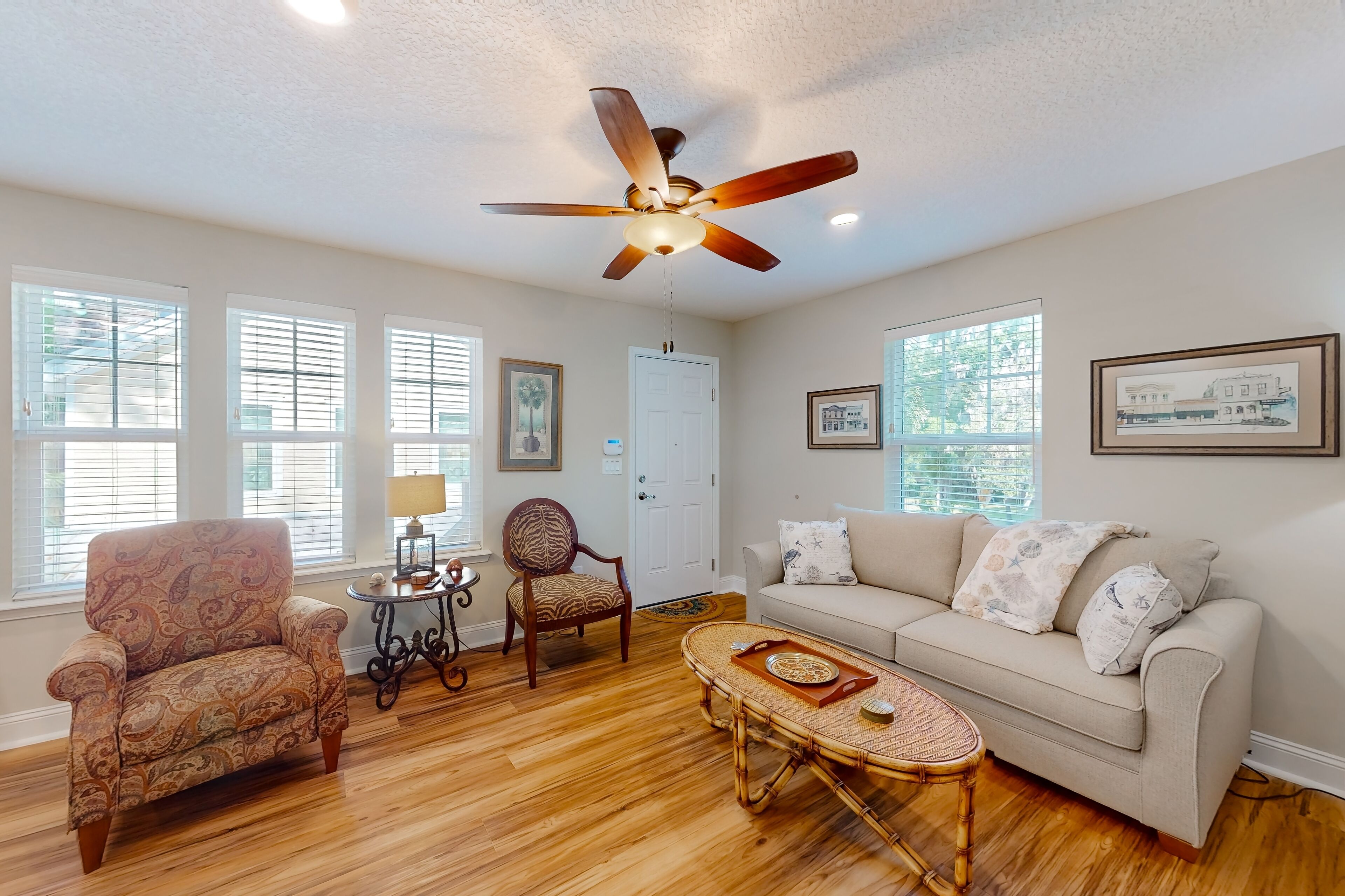 Charming Apartment With Beautiful Marsh Views And Shared Patio - Fernandina Beach, FL