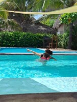 2 piscinas exteriores 