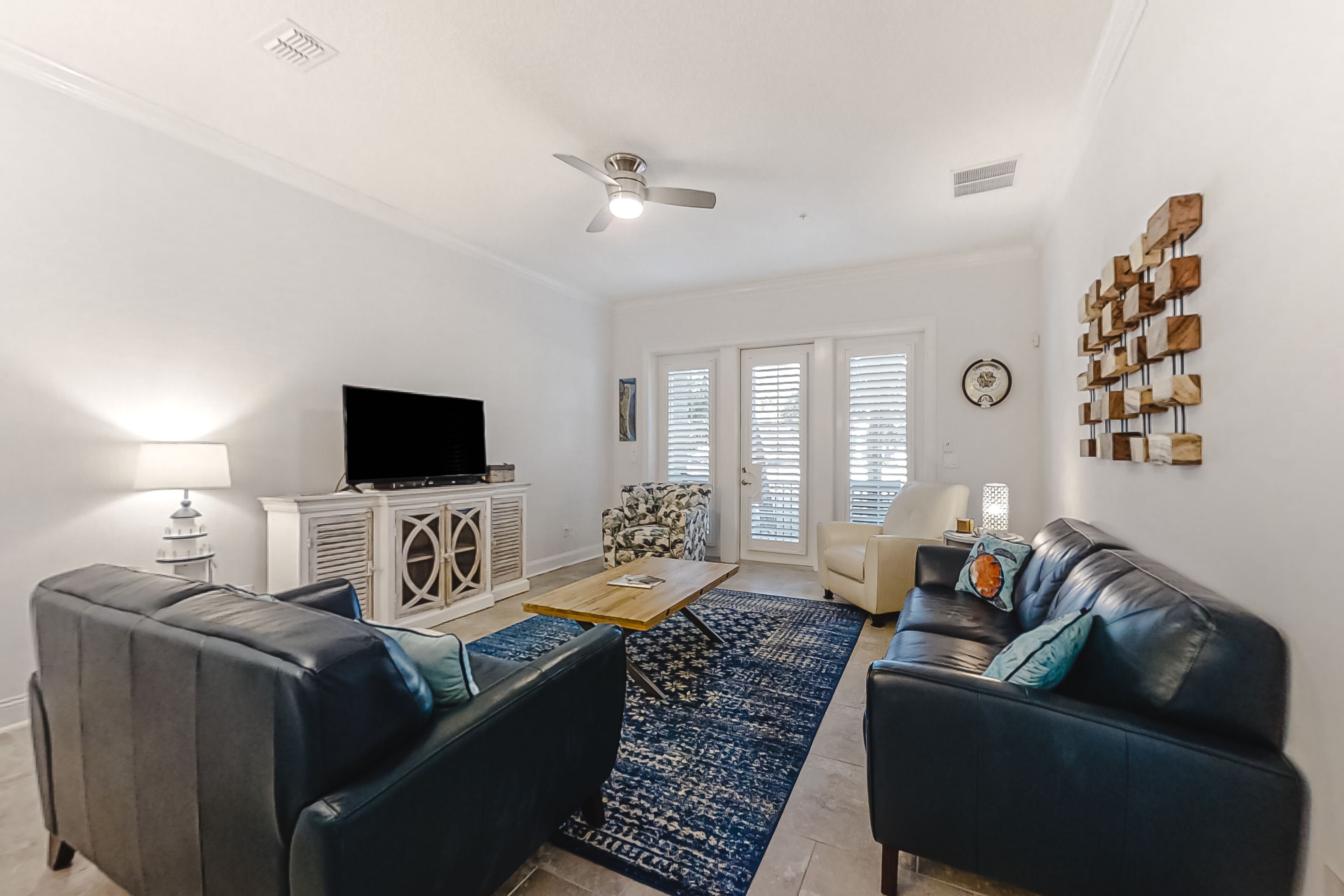 Updated Townhome Near The Ocean W/private Patio, Shared Pool, Central A/c - American Beach, FL